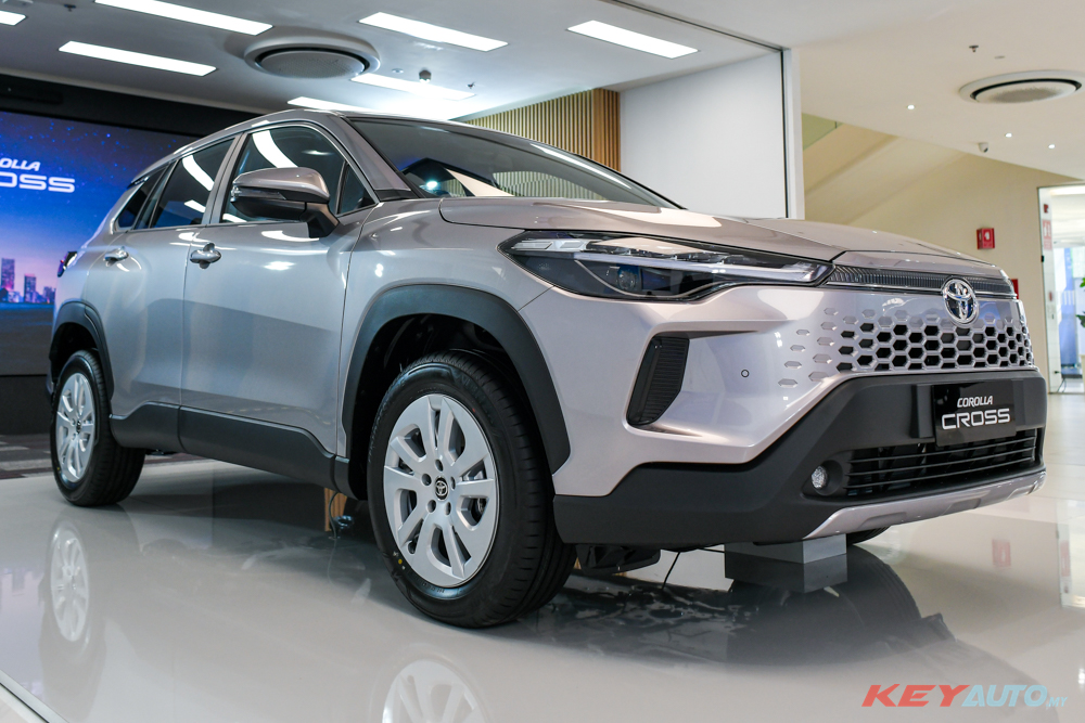 2024 Toyota Corolla Cross debut - EPB on board!