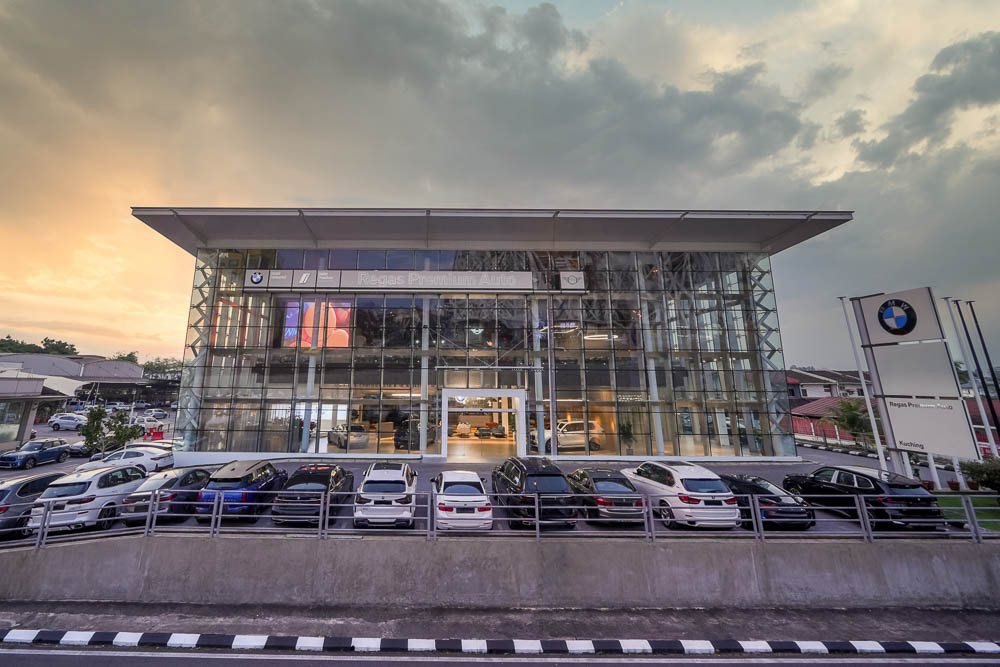 Regas Premium Auto Unveils Refurbished Retail.NEXT Showroom in Kuching ...