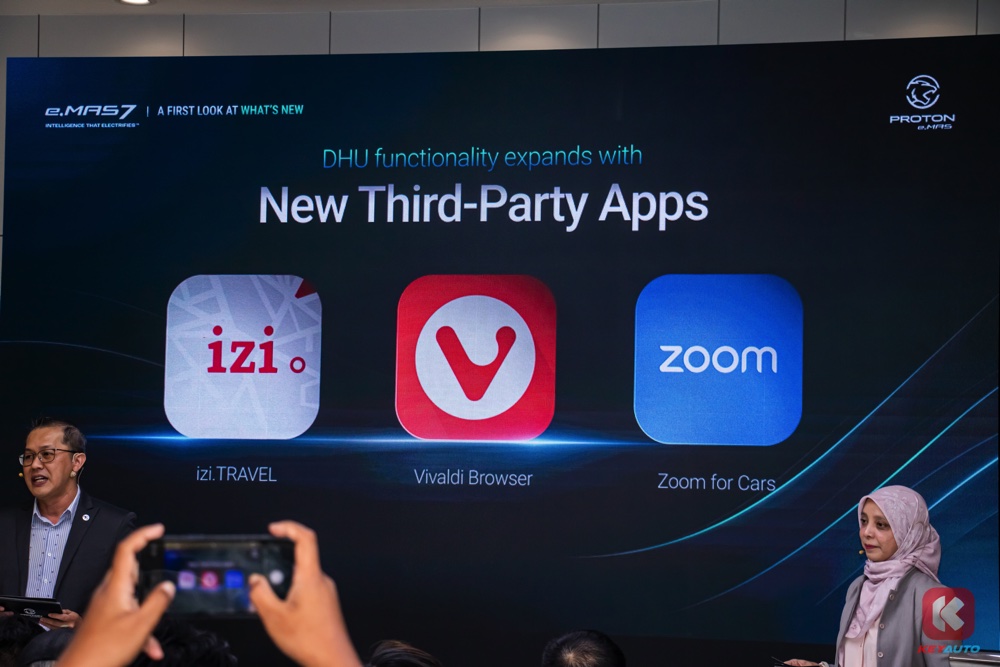 【官方】Proton e.MAS 7 新增曜石黑车色，OTA 更新 Apple CarPlay 和 Flyme Auto 系统！