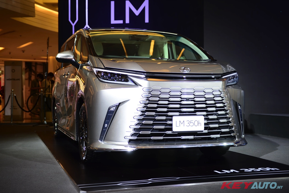 【官方】全新 Lexus LM 大马上市！七人座 LM350h 和四人座 LM500h，开价 RM1,228,000 起