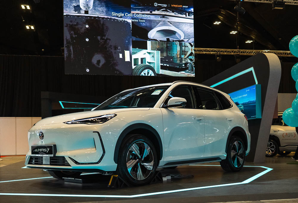 Proton Accelerates EV Exports with New e.MAS 7 Variant Debut in Singapore