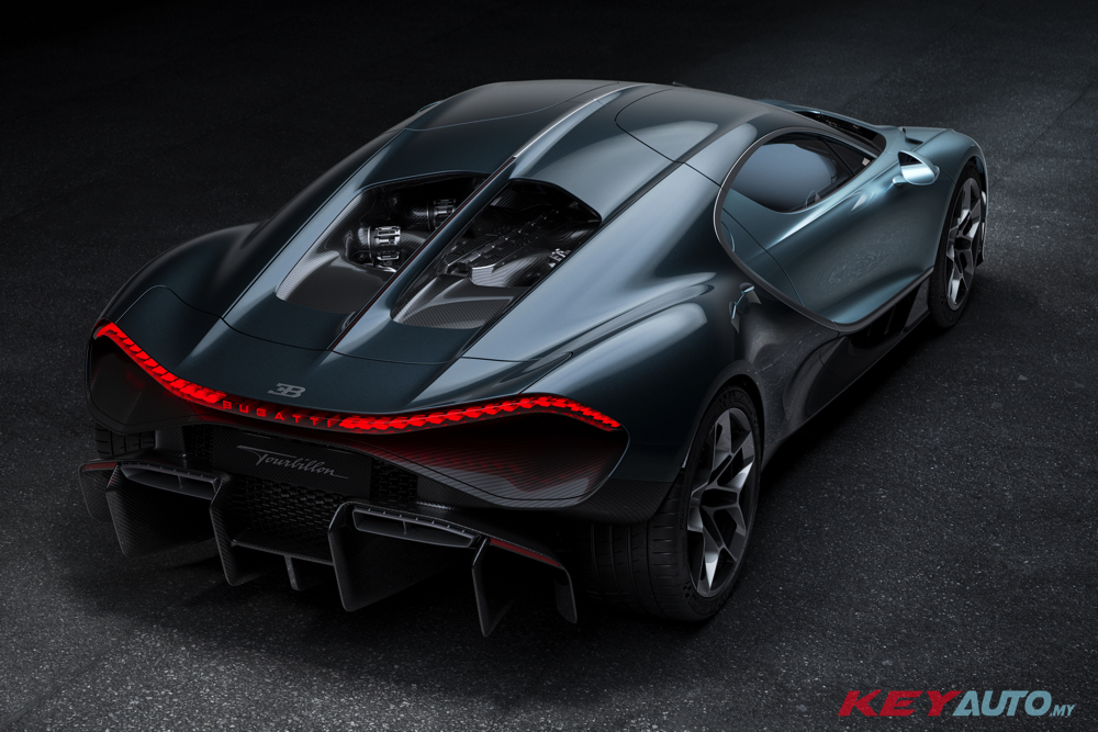 迈入混动时代！Bugatti Tourbillon 全球首发！8.3L V16 Hybrid，爆发 1800hp，2 秒破百，极速 445km/h