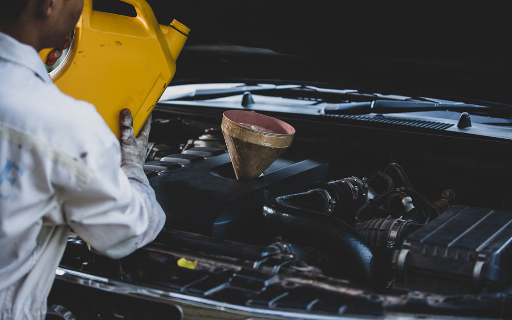 Choosing the Right Lubricant for Peak Vehicle Performance