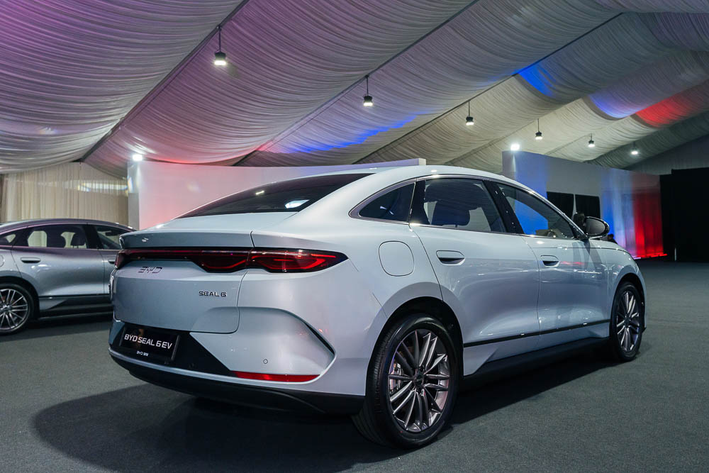 BYD SEAL 6 EV Launched in Malaysia