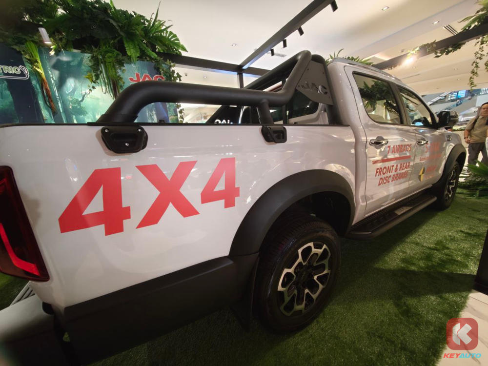 JAC T9 is Malaysia's first BEV 4x4 pickup truck