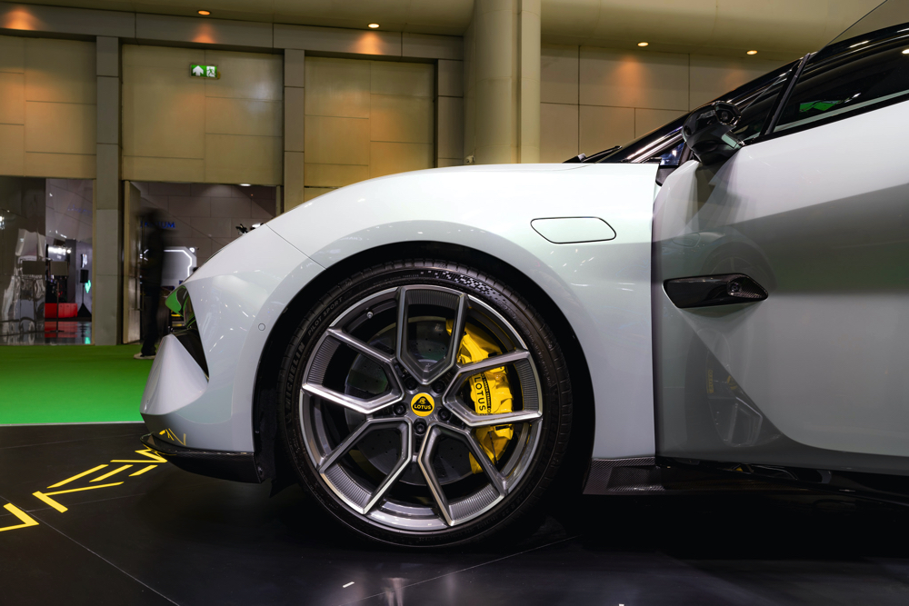 Lotus 纯电超跑 GT Emeya 现身泰国，售价从 RM773k 起