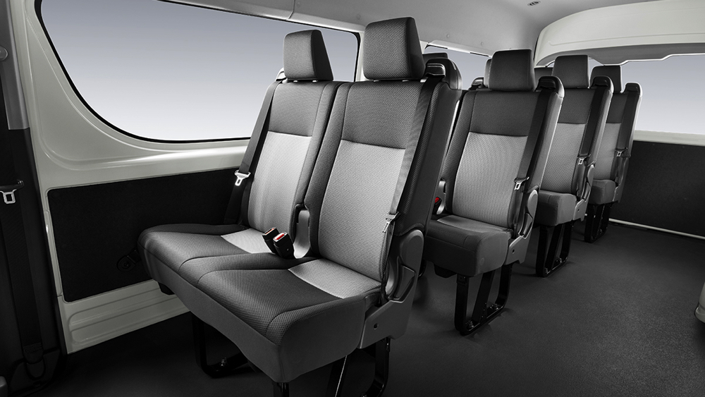 【官方】超长轴距、十人座 Toyota HIACE SLWB 大马开卖 RM169,000