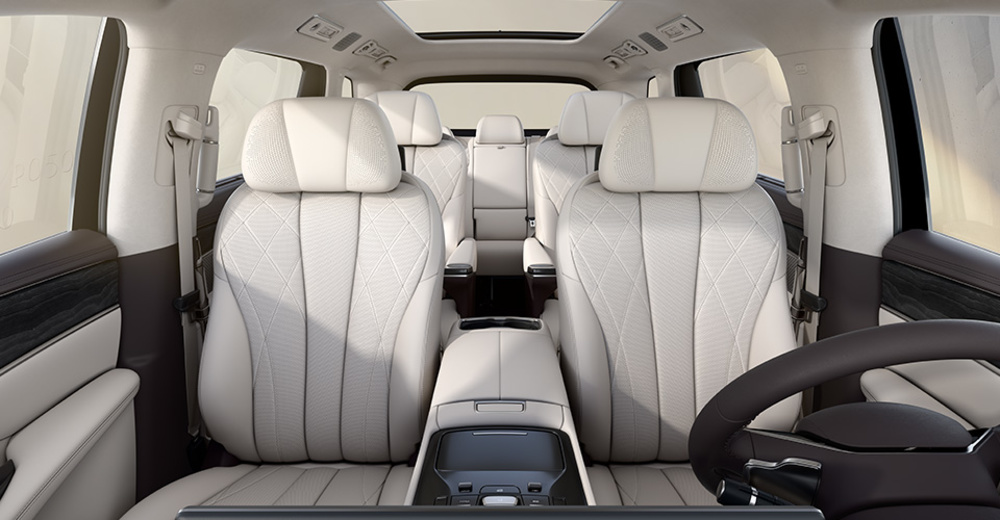 2025 Denza D9 中国发布，配有 PHEV 和 EV 车型，售价从 RM208K 起！