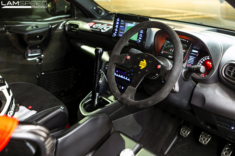 全球首个千匹鸭王！Lamspeed Racing 操刀改装 Toyota GR Yaris，三缸引擎榨出 887.8hp 轮上马力