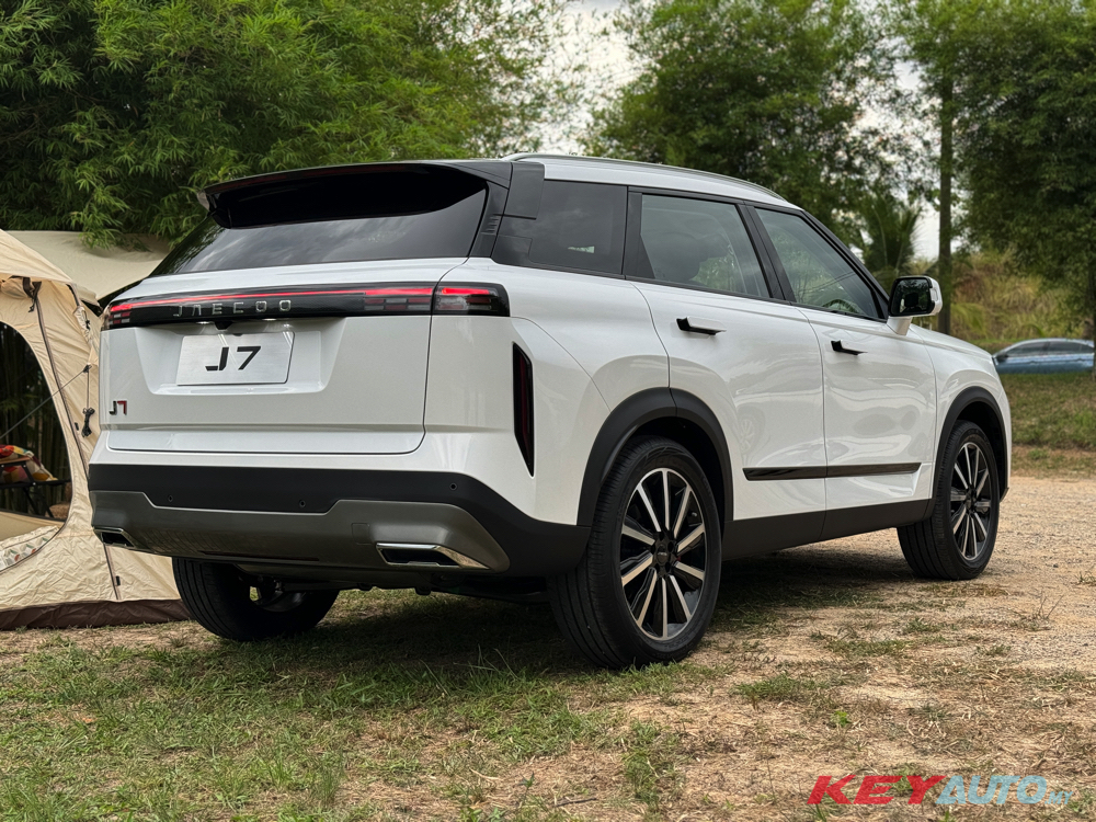 【官方】大马组装 JAECOO J7 正式发布，可选 2WD 或 AWD，开价 RM138,800 起