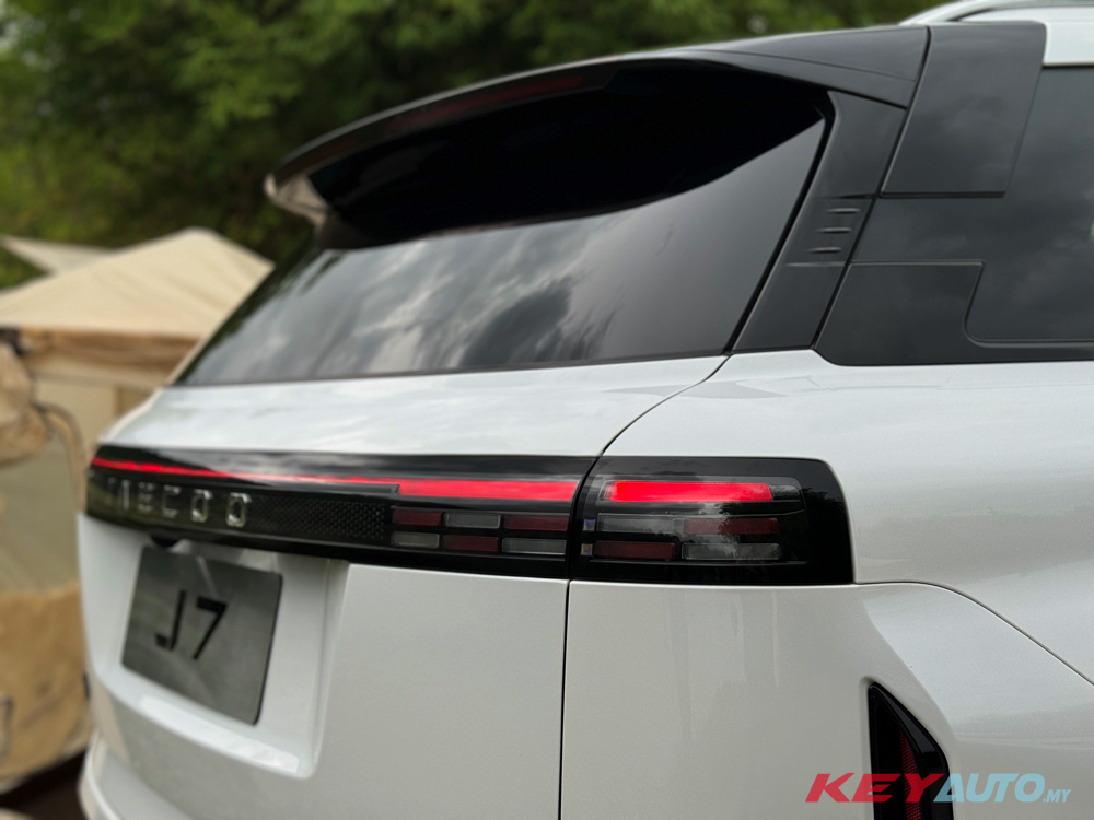 【官方】大马组装 JAECOO J7 正式发布，可选 2WD 或 AWD，开价 RM138,800 起