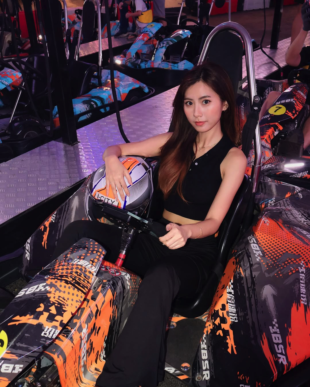 2024 亚洲小姐冠军获颁一台 Proton S70